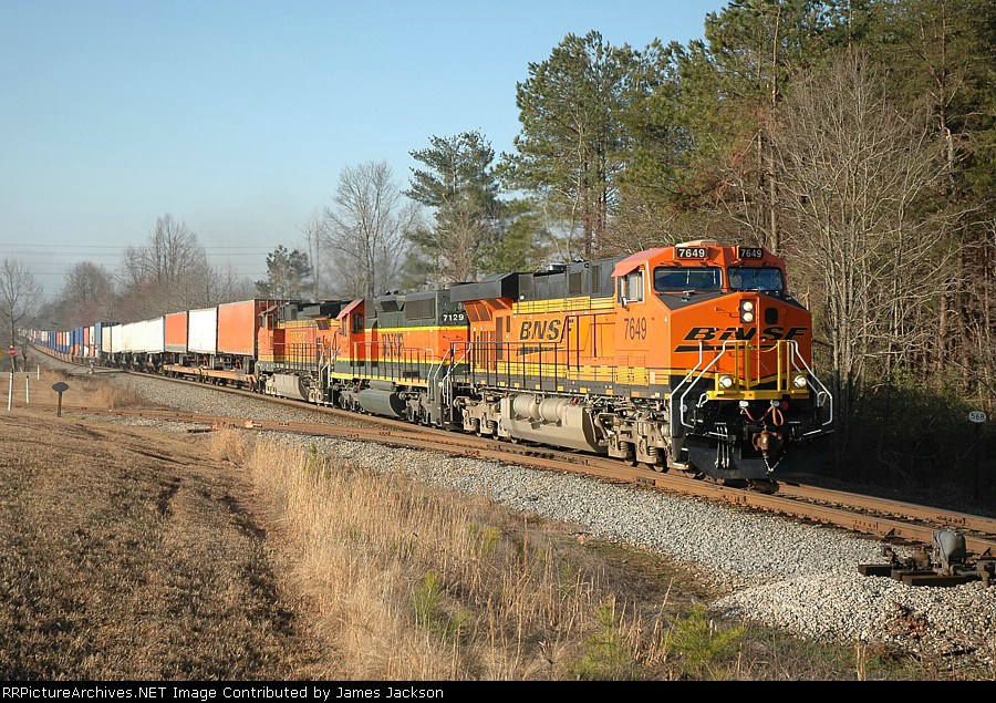 212 BNSF 7649